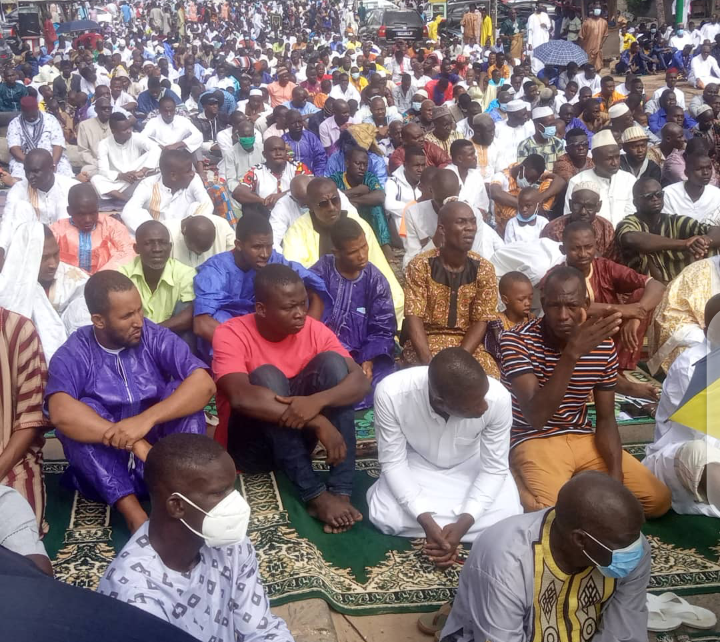 Célébration du Ramadan à Yopougon : L’imam Yacoub Diarassouba invite ...